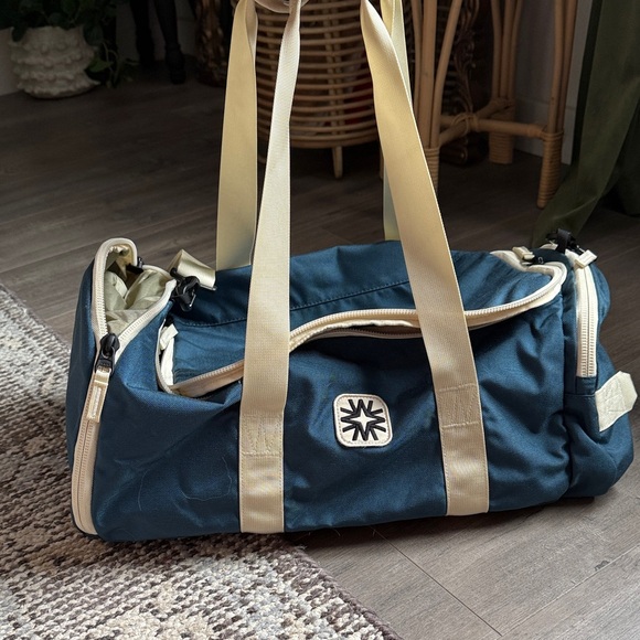 Walker Goods | Bags | Walker Goods States Duffel Bag Navy | Poshmark